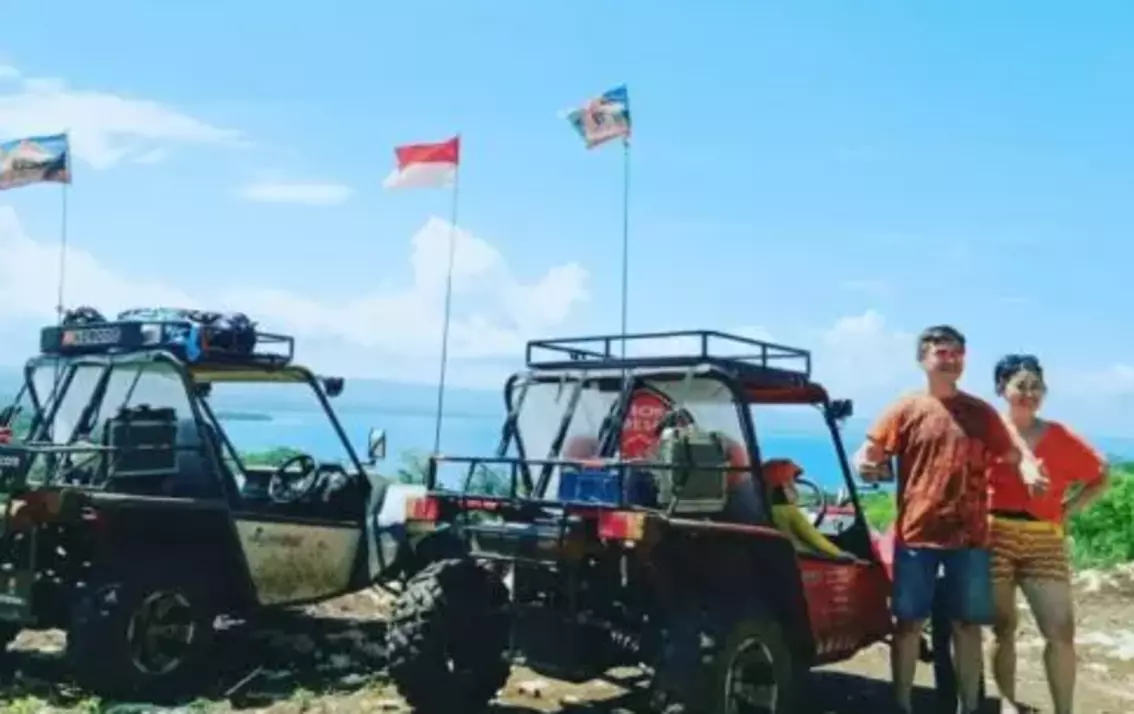 Jelajah Mobil Komodo Green Canyon | CV Baraja Tour & Adventure